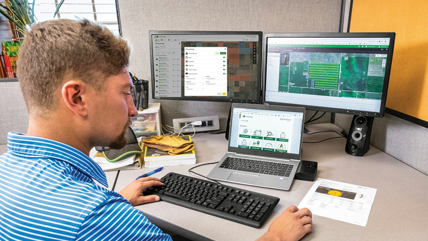New John Deere Operations Center PRO Dispatch From John Deere Operations Center™ PRO | LandMark ...